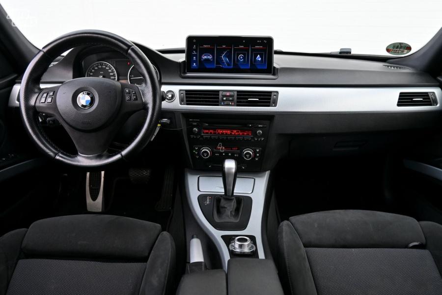 Pelēks BMW 320 2008 Kretinga, ar dzinēja tilpumu 2.00 L un nobraukumu 292 tūkst. km par 5850 €, foto 24 vietnē AUTOMOTO.COM.LV