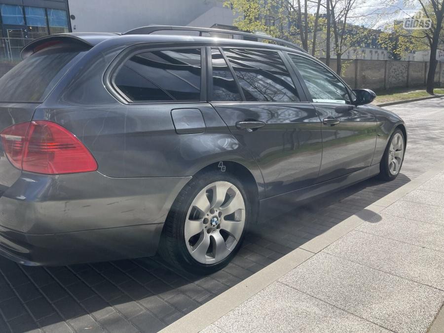 Grey BMW 320 2008 in Vilnius, with an engine capacity of 2.00 L and mileage of 300 thousand km for 3000 €, photo 13 on AUTOMOTO.COM.LV