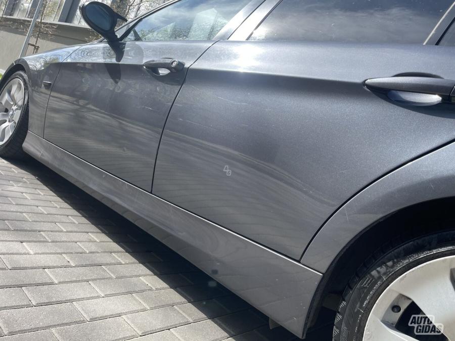 Grey BMW 320 2008 in Vilnius, with an engine capacity of 2.00 L and mileage of 300 thousand km for 3000 €, photo 15 on AUTOMOTO.COM.LV