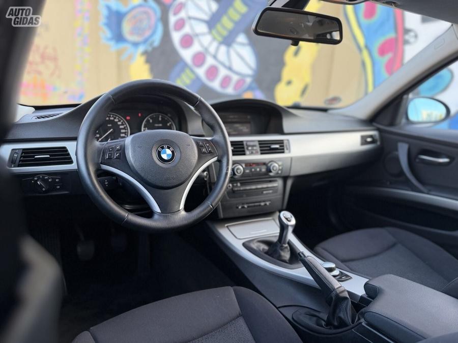 Pelēks BMW 320 2008 Kėdainiai, ar dzinēja tilpumu 2.00 L un nobraukumu 258 tūkst. km par 3650 €, foto 10 vietnē AUTOMOTO.COM.LV