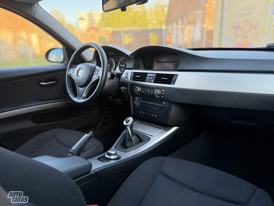 Pelēks BMW 320 2008 Kėdainiai, ar dzinēja tilpumu 2.00 L un nobraukumu 258 tūkst. km par 3650 €, foto 14 vietnē AUTOMOTO.COM.LV