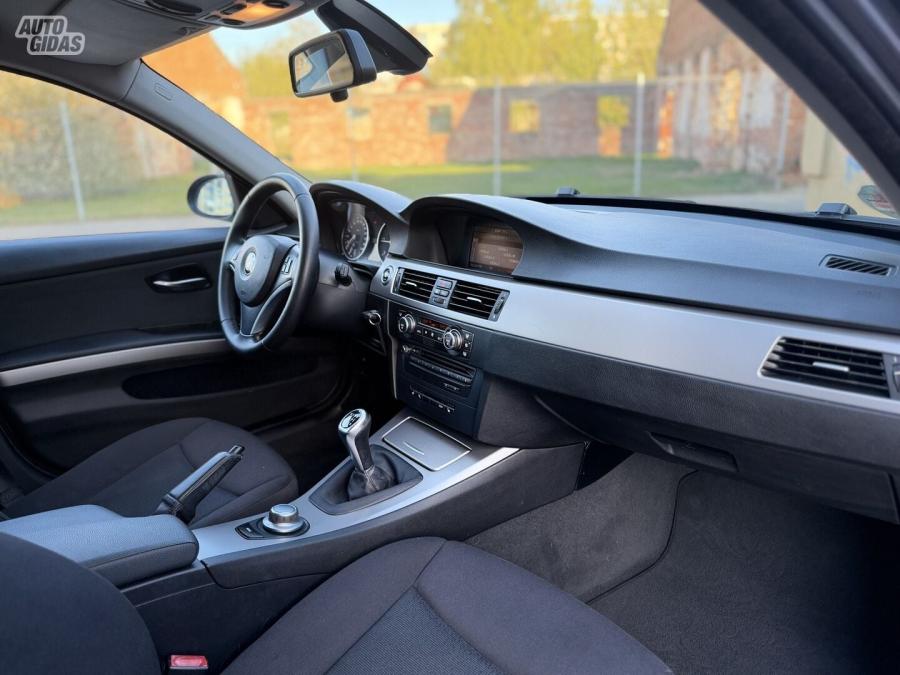 Pelēks BMW 320 2008 Kėdainiai, ar dzinēja tilpumu 2.00 L un nobraukumu 258 tūkst. km par 3650 €, foto 16 vietnē AUTOMOTO.COM.LV
