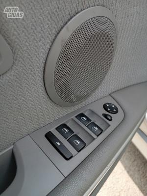 Grey BMW 320 2008 in Vilnius, with an engine capacity of 2.00 L and mileage of 365 thousand km for 3550 €, photo 33 on AUTOMOTO.COM.LV