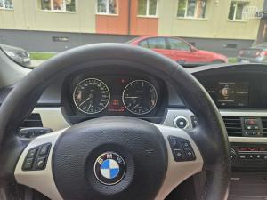 Grey BMW 320 2008 in Klaipeda, with an engine capacity of 2.00 L and mileage of 300 thousand km for 2800 €, photo 3 on AUTOMOTO.COM.LV