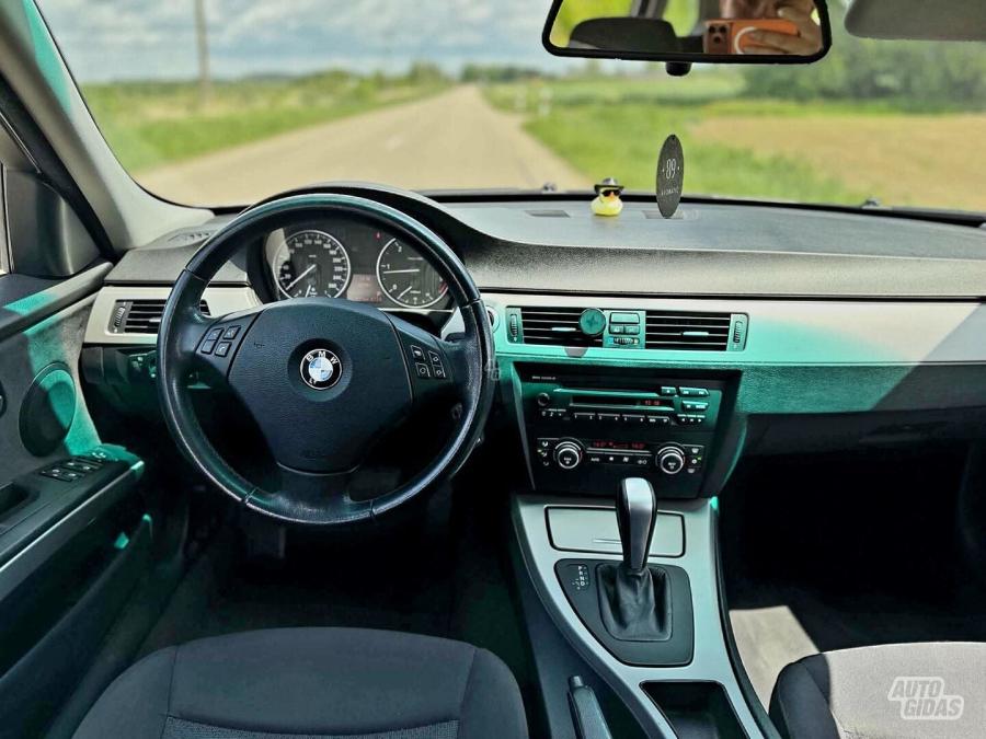 Pelēks BMW 320 2008 Kauņa, ar dzinēja tilpumu 2.00 L un nobraukumu 340 tūkst. km par 3250 €, foto 23 vietnē AUTOMOTO.COM.LV