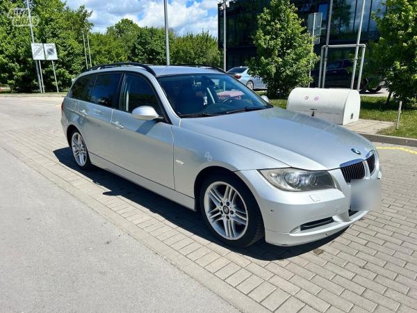 Pelēks BMW 320 2008 Panevēža, ar dzinēja tilpumu 2.00 L un nobraukumu 373 tūkst. km par 3250 €, foto 1 vietnē AUTOMOTO.COM.LV