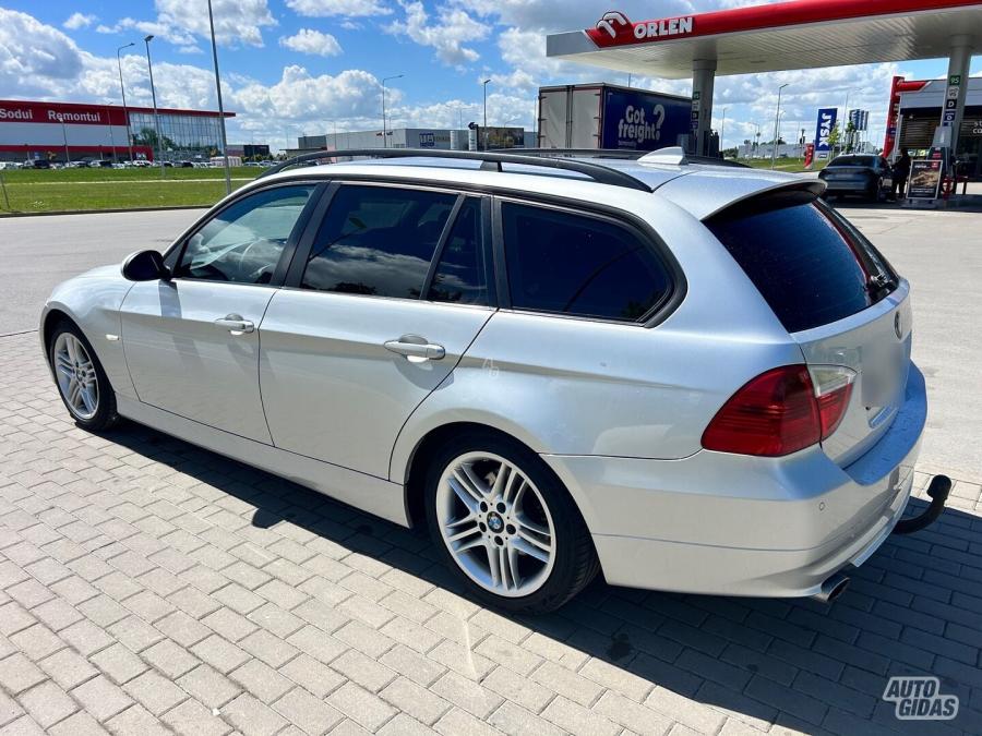 Pelēks BMW 320 2008 Panevēža, ar dzinēja tilpumu 2.00 L un nobraukumu 373 tūkst. km par 3250 €, foto 3 vietnē AUTOMOTO.COM.LV
