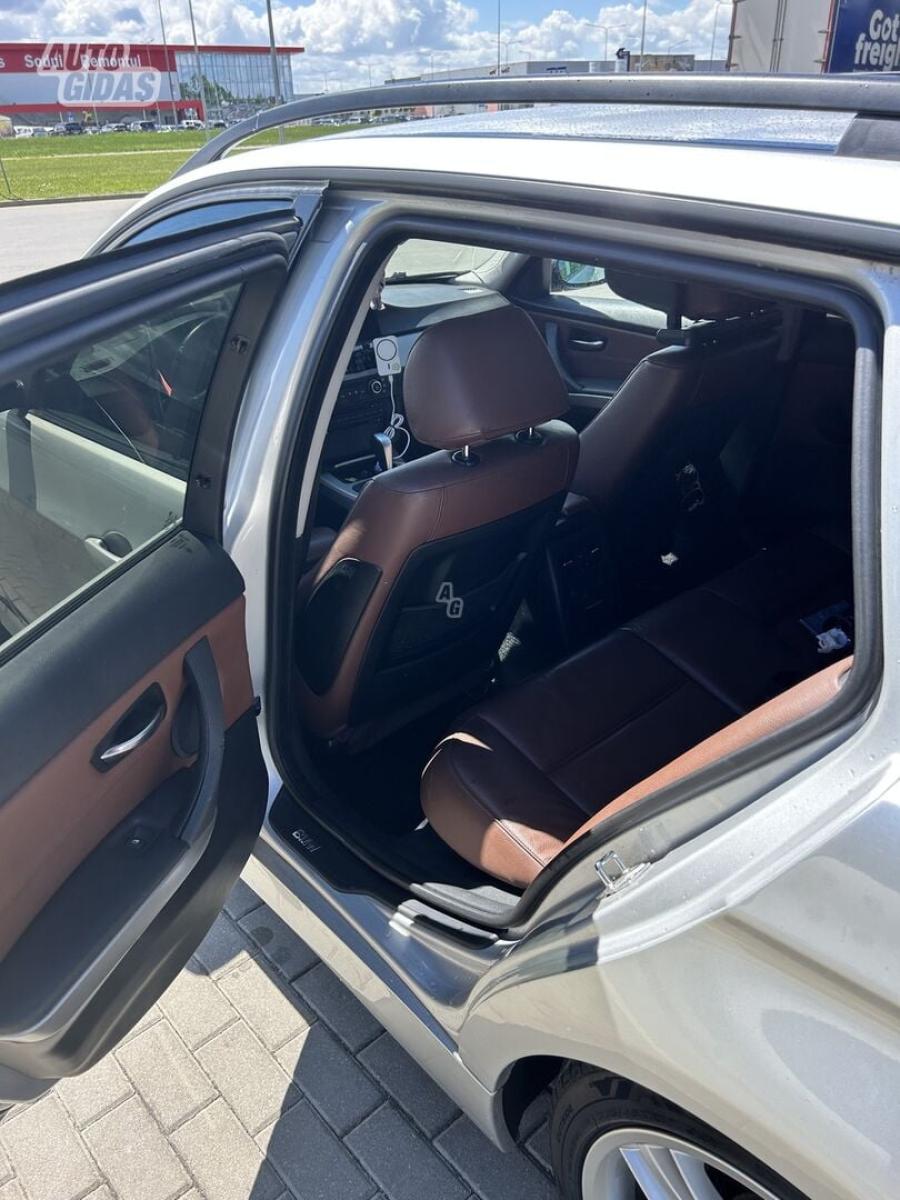 Pelēks BMW 320 2008 Panevēža, ar dzinēja tilpumu 2.00 L un nobraukumu 373 tūkst. km par 3250 €, foto 8 vietnē AUTOMOTO.COM.LV