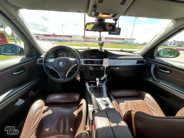 Pelēks BMW 320 2008 Panevēža, ar dzinēja tilpumu 2.00 L un nobraukumu 373 tūkst. km par 3250 €, foto 8 vietnē AUTOMOTO.COM.LV