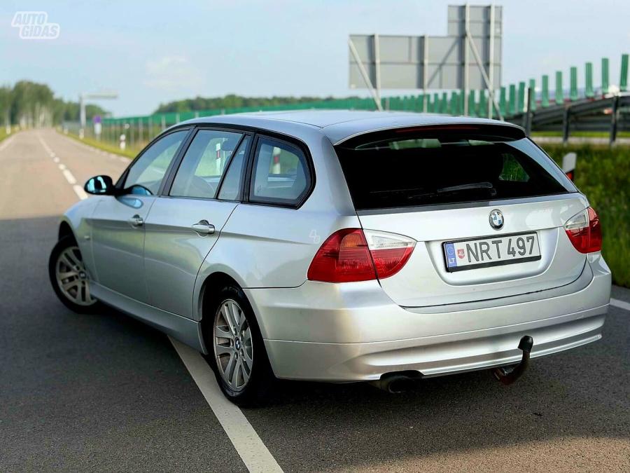Pelēks BMW 320 2008 Kauņa, ar dzinēja tilpumu 2.00 L un nobraukumu 344 tūkst. km par 2950 €, foto 4 vietnē AUTOMOTO.COM.LV