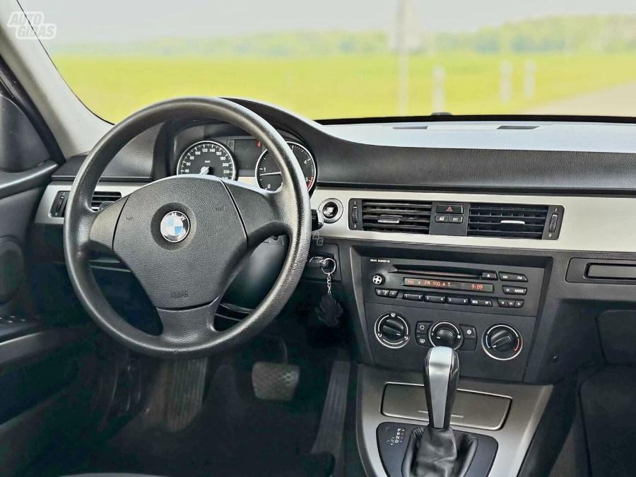 Pelēks BMW 320 2008 Kauņa, ar dzinēja tilpumu 2.00 L un nobraukumu 344 tūkst. km par 2950 €, foto 17 vietnē AUTOMOTO.COM.LV