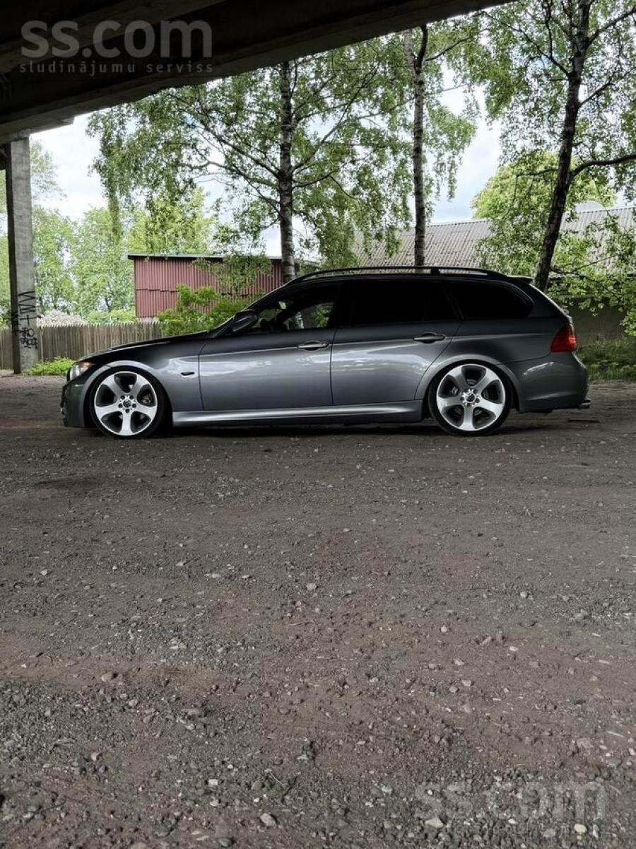 Pelēks BMW 320 2008 Rīga, ar dzinēja tilpumu 2.00 L un nobraukumu 302 tūkst. km par 5600 €, foto 9 vietnē AUTOMOTO.COM.LV