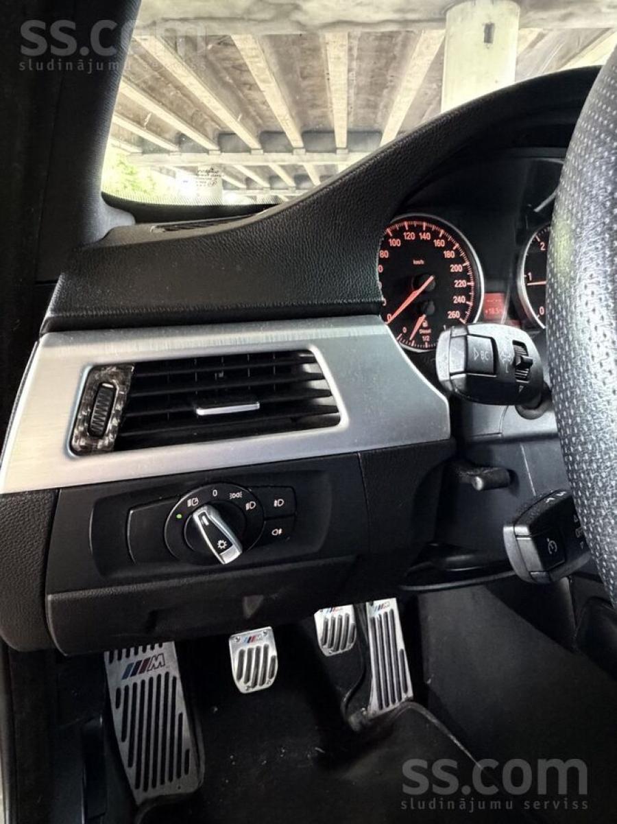 Pelēks BMW 320 2008 Rīga, ar dzinēja tilpumu 2.00 L un nobraukumu 302 tūkst. km par 5600 €, foto 16 vietnē AUTOMOTO.COM.LV