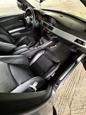 Pelēks BMW 320 2008 Rīga, ar dzinēja tilpumu 2.00 L un nobraukumu 302 tūkst. km par 5600 €, foto 17 vietnē AUTOMOTO.COM.LV