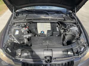 Grey BMW 320 2008 in Vilnius, with an engine capacity of 2.00 L and mileage of 300 thousand km for 2750 €, photo 34 on AUTOMOTO.COM.LV