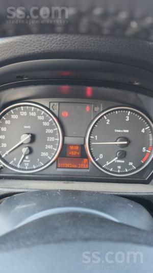 Grey BMW 320 2008 in Riga, with an engine capacity of 2.00 L and mileage of 319 thousand km for 5500 €, photo 11 on AUTOMOTO.COM.LV