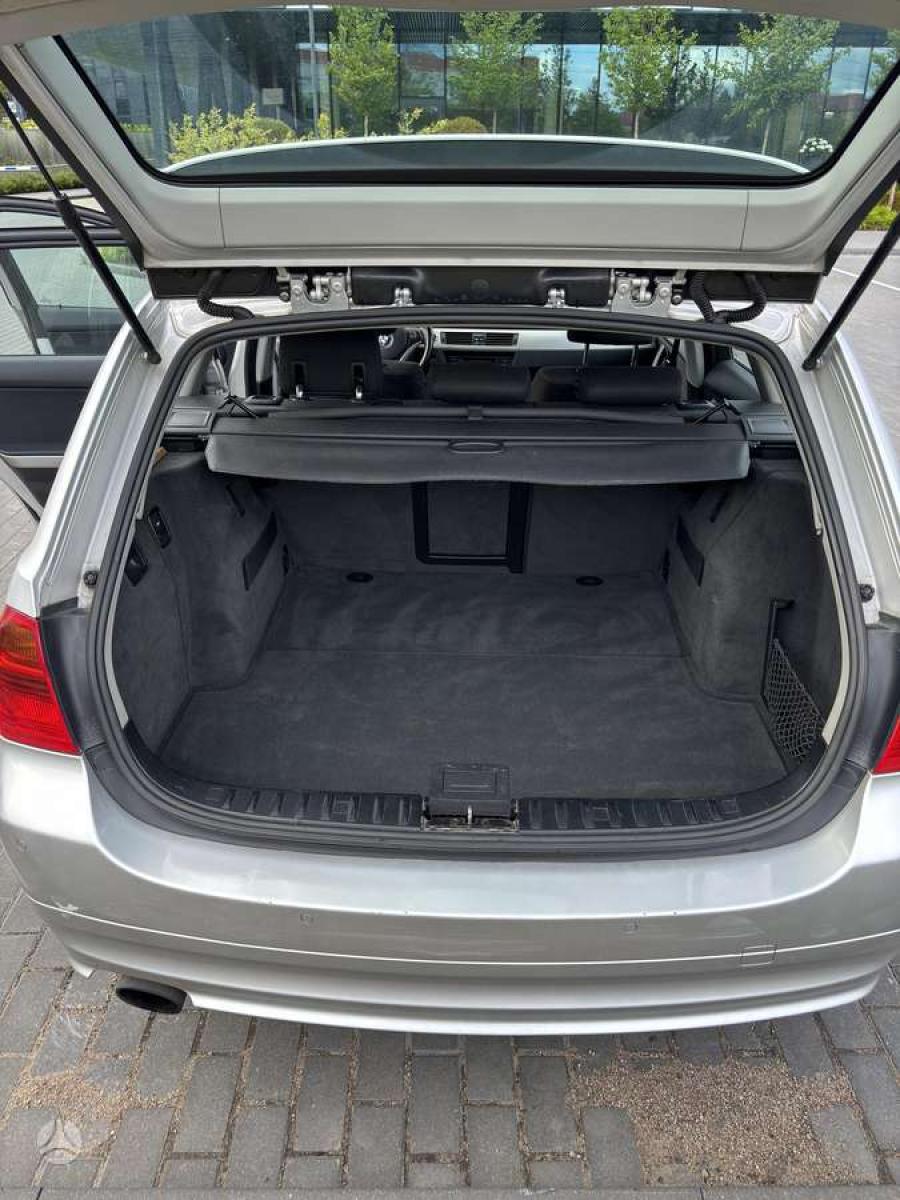 Pelēks BMW 320 2008 Viļņa, ar dzinēja tilpumu 2.00 L un nobraukumu 295 tūkst. km par 3300 €, foto 7 vietnē AUTOMOTO.COM.LV
