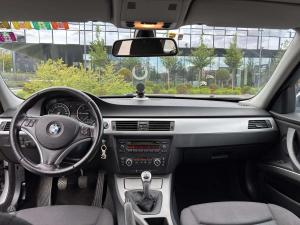 Pelēks BMW 320 2008 Viļņa, ar dzinēja tilpumu 2.00 L un nobraukumu 295 tūkst. km par 3300 €, foto 9 vietnē AUTOMOTO.COM.LV
