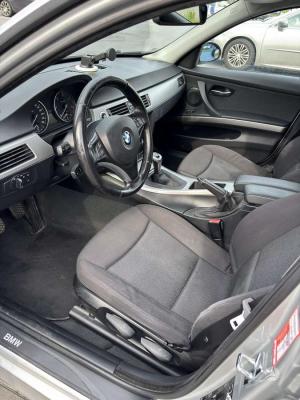 Pelēks BMW 320 2008 Viļņa, ar dzinēja tilpumu 2.00 L un nobraukumu 295 tūkst. km par 3300 €, foto 10 vietnē AUTOMOTO.COM.LV