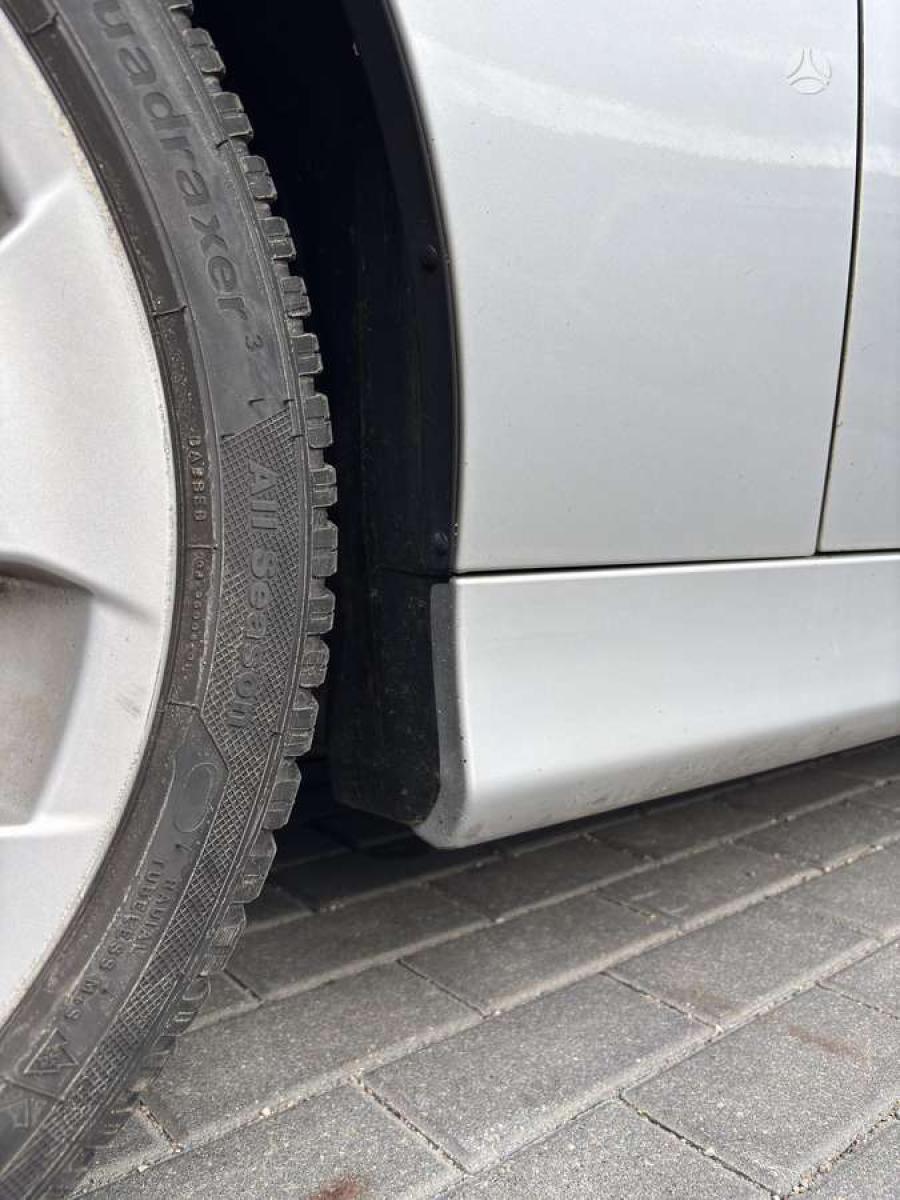Pelēks BMW 320 2008 Viļņa, ar dzinēja tilpumu 2.00 L un nobraukumu 295 tūkst. km par 3300 €, foto 13 vietnē AUTOMOTO.COM.LV