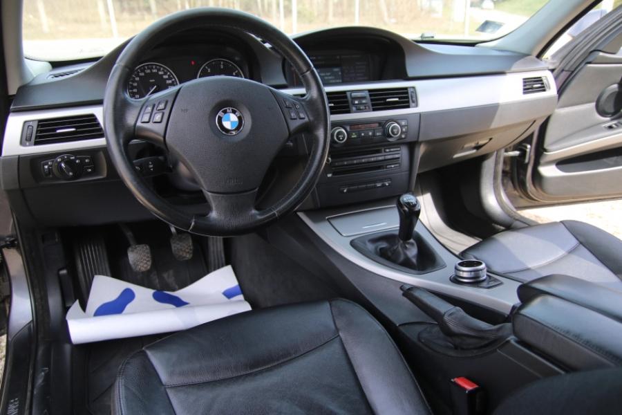 Grey BMW 320 2008 in Riga, with an engine capacity of 2.00 L and mileage of 409 thousand km for 3190 €, photo 11 on AUTOMOTO.COM.LV
