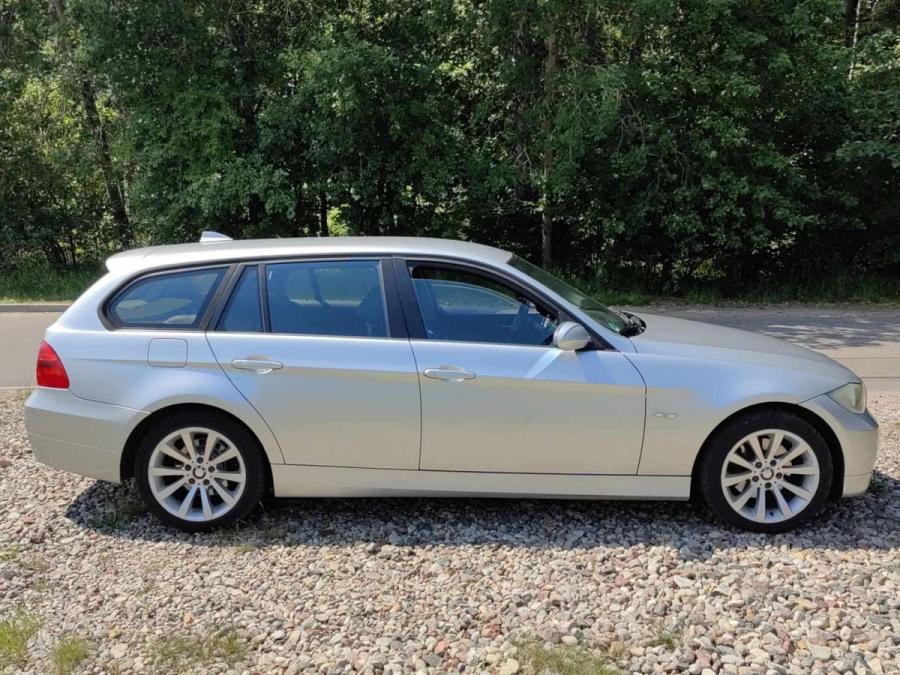 Grey BMW 320 2008 in Vilnius, with an engine capacity of 2.00 L and mileage of 390 thousand km for 2850 €, photo 7 on AUTOMOTO.COM.LV