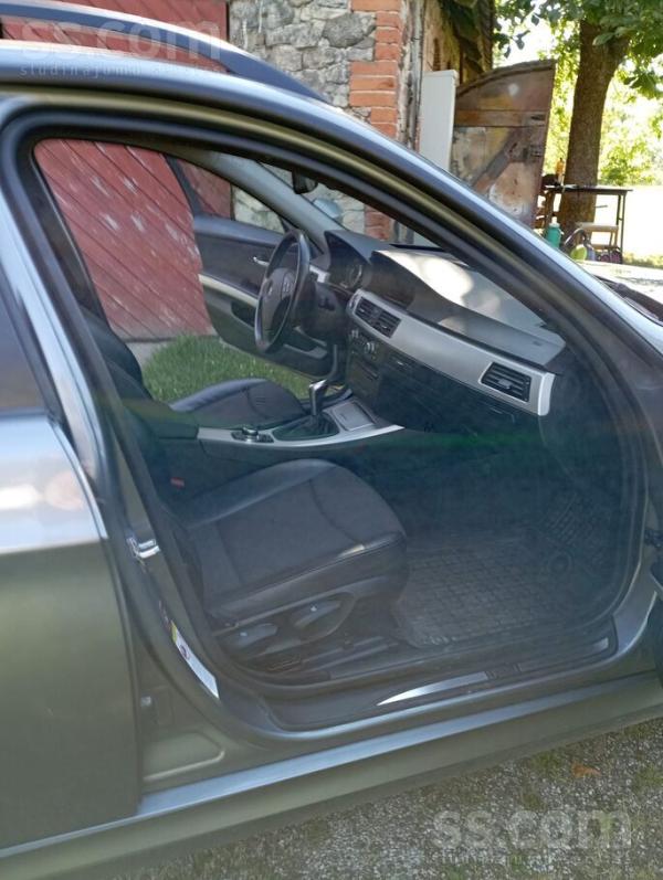 Pelēks BMW 320 2008 Tukums, ar dzinēja tilpumu 2.00 L un nobraukumu 338 tūkst. km par 4200 €, foto 1 vietnē AUTOMOTO.COM.LV