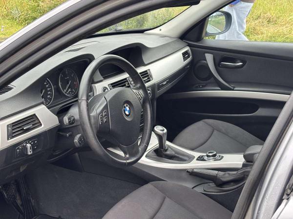 Grey BMW 320 2008 in Vilnius, with an engine capacity of 2.00 L and mileage of 350 thousand km for 2950 €, photo 9 on AUTOMOTO.COM.LV