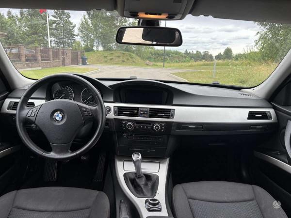 Grey BMW 320 2008 in Vilnius, with an engine capacity of 2.00 L and mileage of 350 thousand km for 2950 €, photo 10 on AUTOMOTO.COM.LV