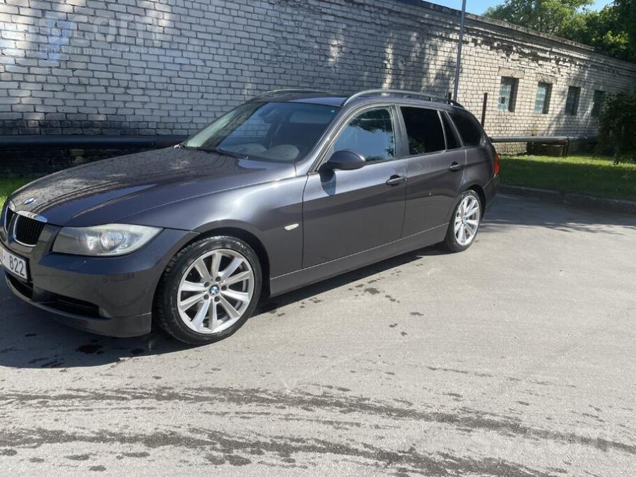 Grey BMW 320 2008 in Bauska, with an engine capacity of 2.00 L and mileage of 395 thousand km for 3850 €, photo 1 on AUTOMOTO.COM.LV