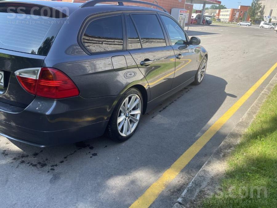 Grey BMW 320 2008 in Bauska, with an engine capacity of 2.00 L and mileage of 395 thousand km for 3850 €, photo 4 on AUTOMOTO.COM.LV