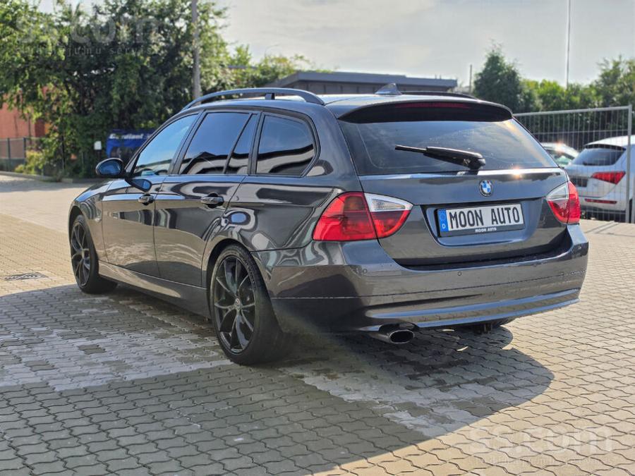 Grey BMW 320 2008 in Liepaja, with an engine capacity of 2.00 L and mileage of 340 thousand km for 4200 €, photo 9 on AUTOMOTO.COM.LV