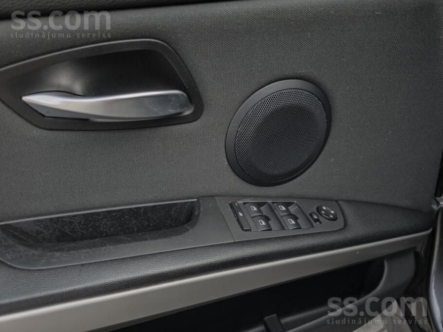 Grey BMW 320 2008 in Liepaja, with an engine capacity of 2.00 L and mileage of 340 thousand km for 4200 €, photo 18 on AUTOMOTO.COM.LV