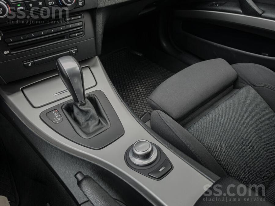 Grey BMW 320 2008 in Liepaja, with an engine capacity of 2.00 L and mileage of 340 thousand km for 4200 €, photo 26 on AUTOMOTO.COM.LV