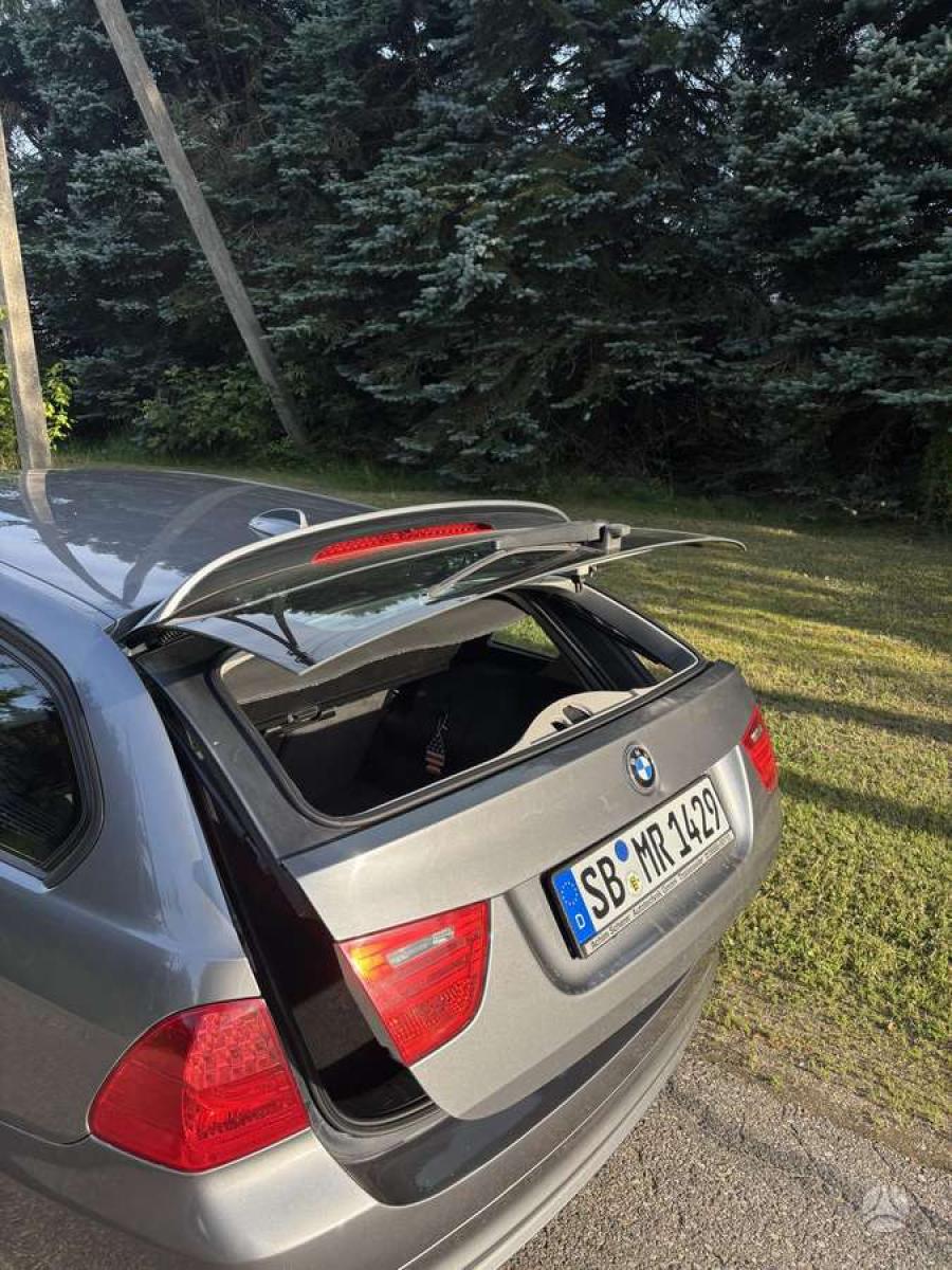 Grey BMW 320 2008 in Utena, with an engine capacity of 2.00 L and mileage of 311 thousand km for 3550 €, photo 12 on AUTOMOTO.COM.LV