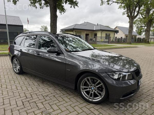 Grey BMW 320 2008 in Valmiera, with an engine capacity of 2.00 L and mileage of 283 thousand km for 3870 €, photo 3 on AUTOMOTO.COM.LV