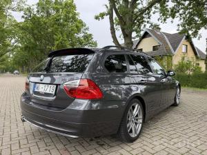 Grey BMW 320 2008 in Valmiera, with an engine capacity of 2.00 L and mileage of 283 thousand km for 3870 €, photo 9 on AUTOMOTO.COM.LV