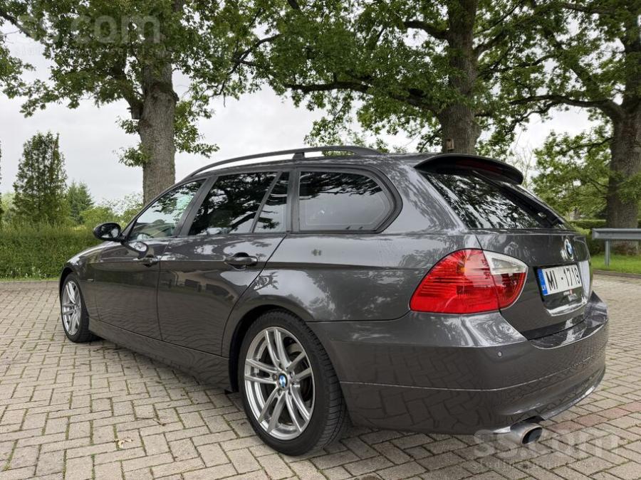 Grey BMW 320 2008 in Valmiera, with an engine capacity of 2.00 L and mileage of 283 thousand km for 3870 €, photo 12 on AUTOMOTO.COM.LV