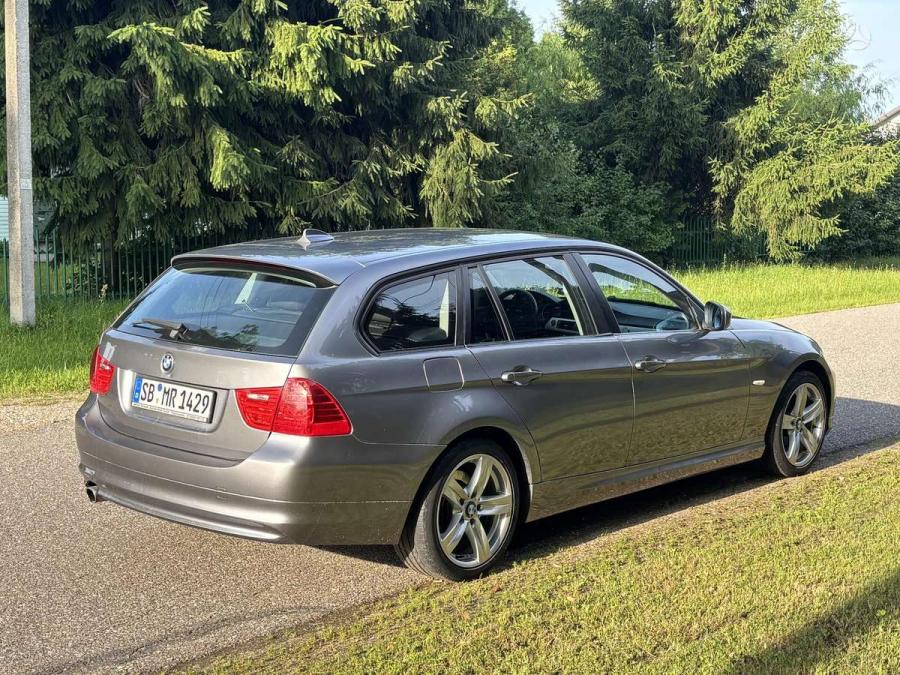 Pelēks BMW 320 2008 Utena, ar dzinēja tilpumu 2.00 L un nobraukumu 311 tūkst. km par 3350 €, foto 5 vietnē AUTOMOTO.COM.LV