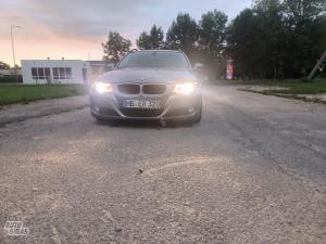 Pelēks BMW 320 2008 Panevēža, ar dzinēja tilpumu 2.00 L un nobraukumu 300 tūkst. km par 3650 €, foto 4 vietnē AUTOMOTO.COM.LV