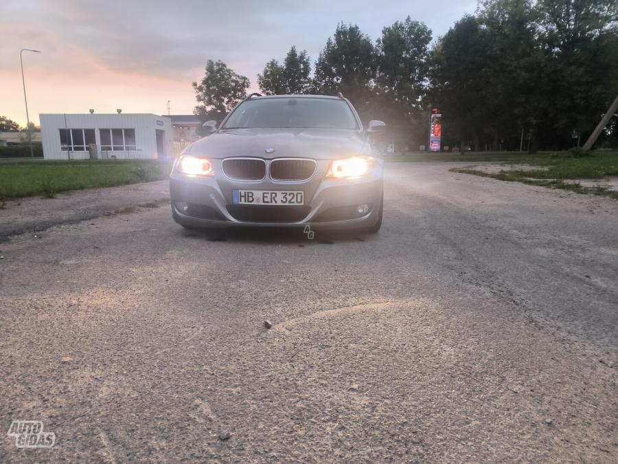 Pelēks BMW 320 2008 Panevēža, ar dzinēja tilpumu 2.00 L un nobraukumu 300 tūkst. km par 3650 €, foto 4 vietnē AUTOMOTO.COM.LV