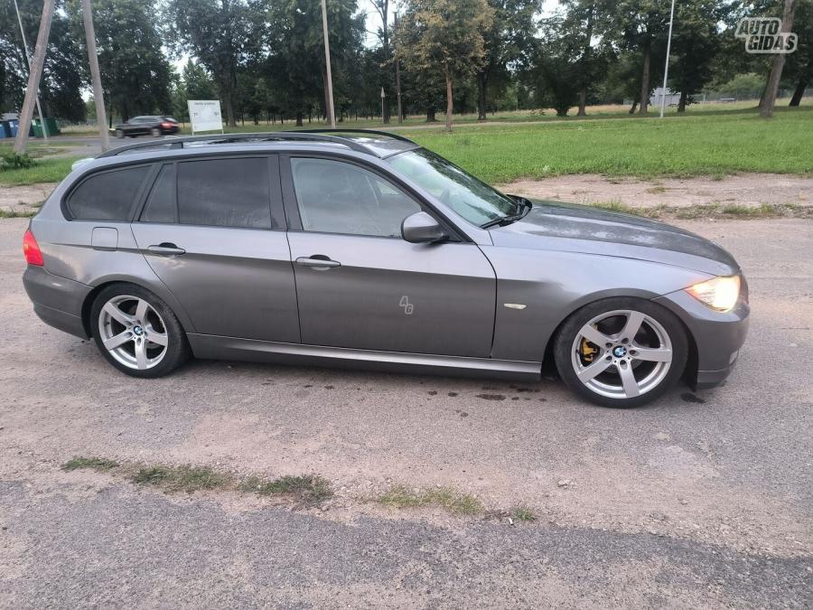 Pelēks BMW 320 2008 Panevēža, ar dzinēja tilpumu 2.00 L un nobraukumu 300 tūkst. km par 3650 €, foto 6 vietnē AUTOMOTO.COM.LV