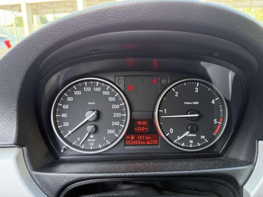 Pelēks BMW 320 2008 Kauņa, ar dzinēja tilpumu 2.00 L un nobraukumu 352 tūkst. km par 3300 €, foto 7 vietnē AUTOMOTO.COM.LV