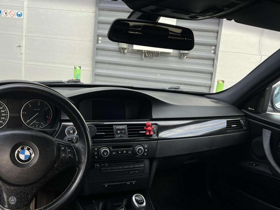 Pelēks BMW 320 2008 Kauņa, ar dzinēja tilpumu 2.00 L un nobraukumu 487 tūkst. km par 3150 €, foto 16 vietnē AUTOMOTO.COM.LV