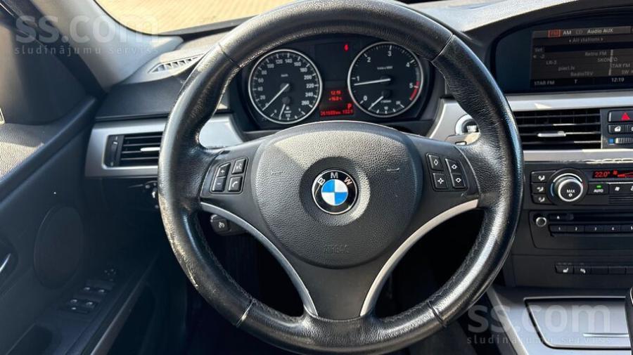 Pelēks BMW 320 2008 Liepāja, ar dzinēja tilpumu 2.00 L un nobraukumu 262 tūkst. km par 4150 €, foto 14 vietnē AUTOMOTO.COM.LV