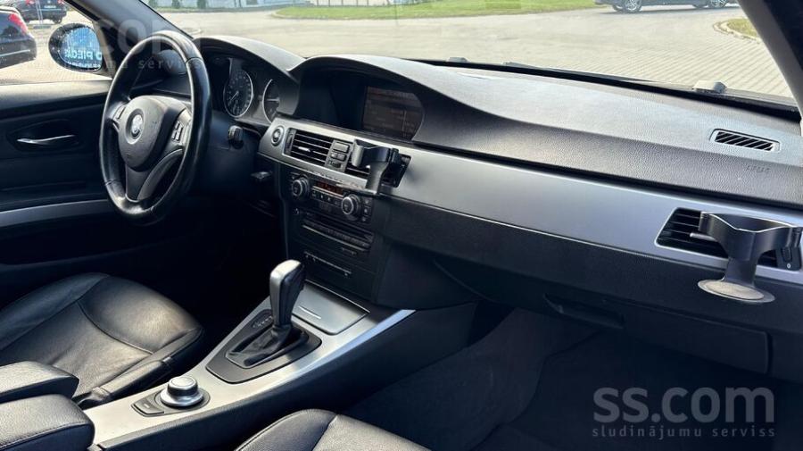 Pelēks BMW 320 2008 Liepāja, ar dzinēja tilpumu 2.00 L un nobraukumu 262 tūkst. km par 4150 €, foto 18 vietnē AUTOMOTO.COM.LV