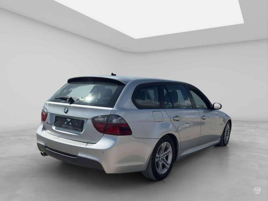 Grey BMW 320 2008 in Kaunas, with an engine capacity of 2.00 L and mileage of 227 thousand km for 4990 €, photo 7 on AUTOMOTO.COM.LV
