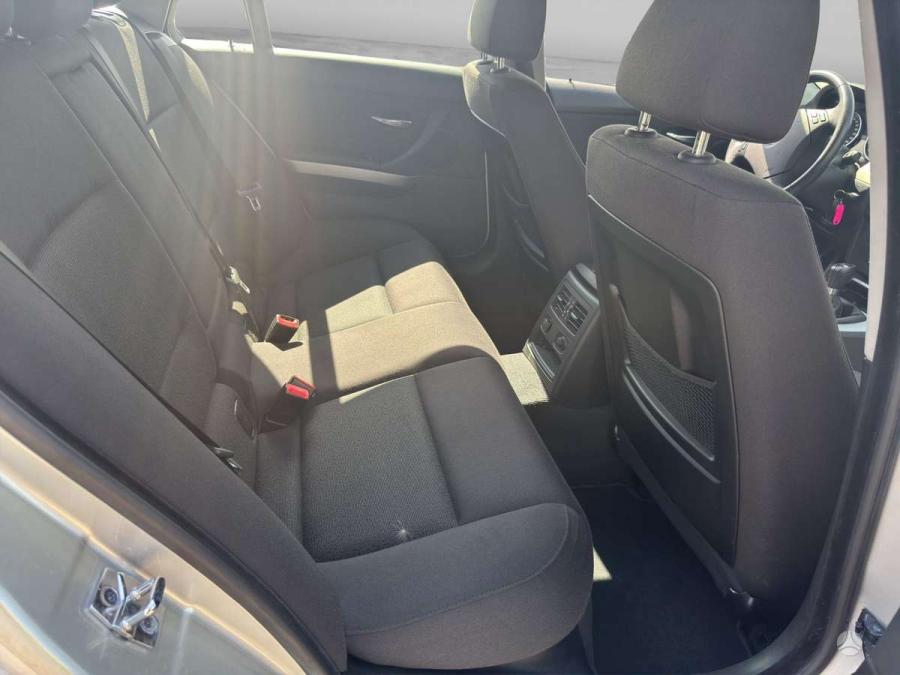 Grey BMW 320 2008 in Kaunas, with an engine capacity of 2.00 L and mileage of 227 thousand km for 4990 €, photo 17 on AUTOMOTO.COM.LV
