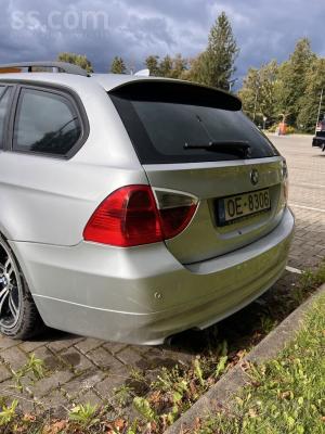 Pelēks BMW 320 2008 Jelgava, ar dzinēja tilpumu 2.00 L un nobraukumu 373 tūkst. km par 2400 €, foto 9 vietnē AUTOMOTO.COM.LV