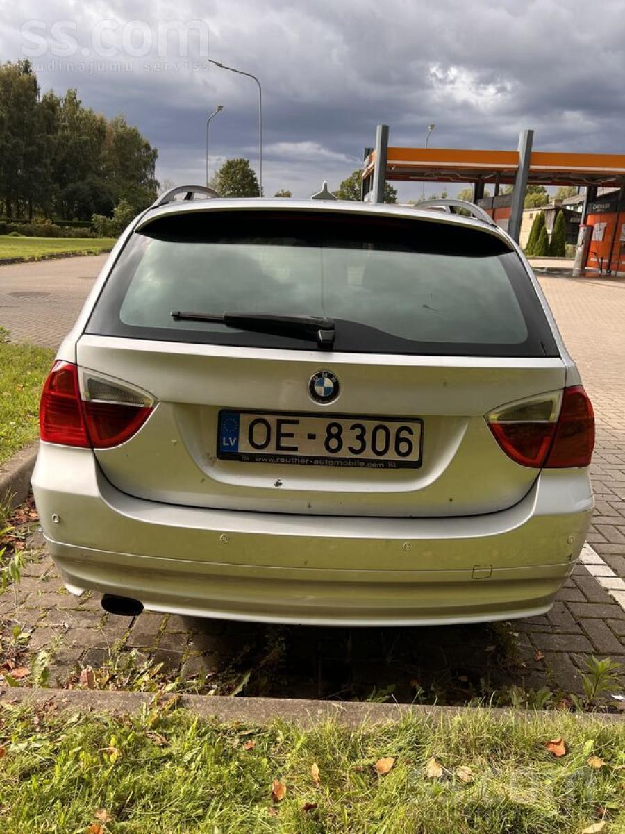 Pelēks BMW 320 2008 Jelgava, ar dzinēja tilpumu 2.00 L un nobraukumu 373 tūkst. km par 2400 €, foto 10 vietnē AUTOMOTO.COM.LV